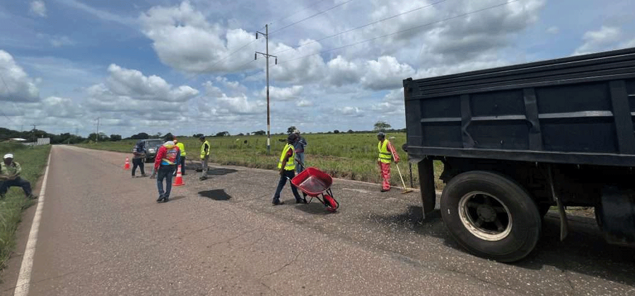 Inició bacheo en tramo Moja Casabe-San Diego - El Oriental de Monagas