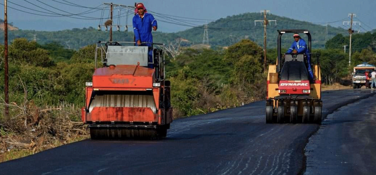 Vacían 20 Mil Toneladas De Asfalto Entre Clarines El Oriental De Monagas
