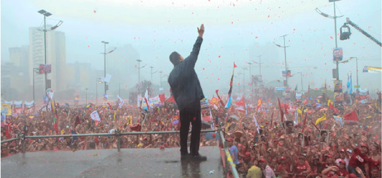 El pueblo venezolano recuerda el histórico discurso de Hugo Chávez bajo ...