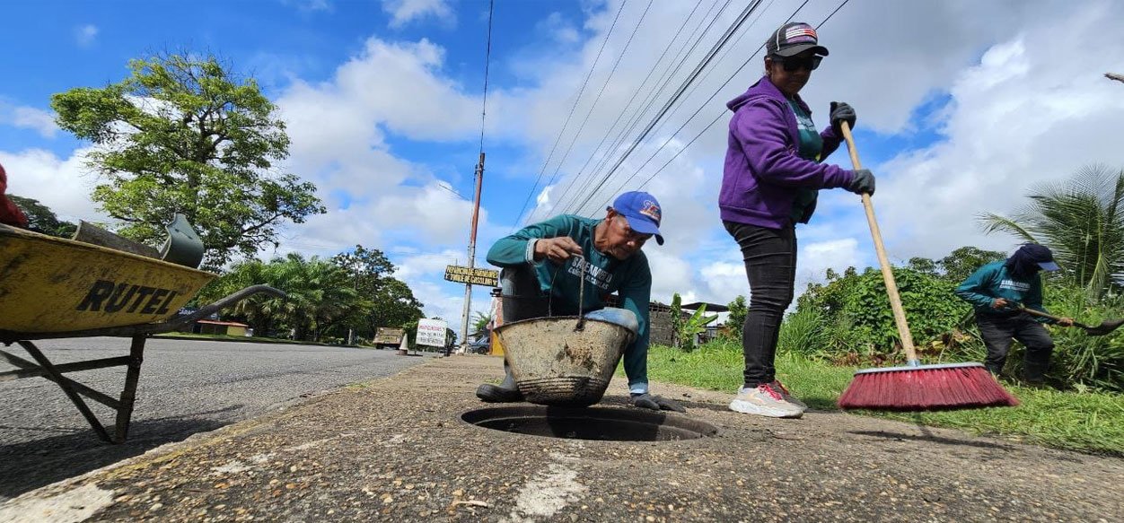 Alcaldía de Maturín intensifica el saneamiento del sistema de drenaje ...